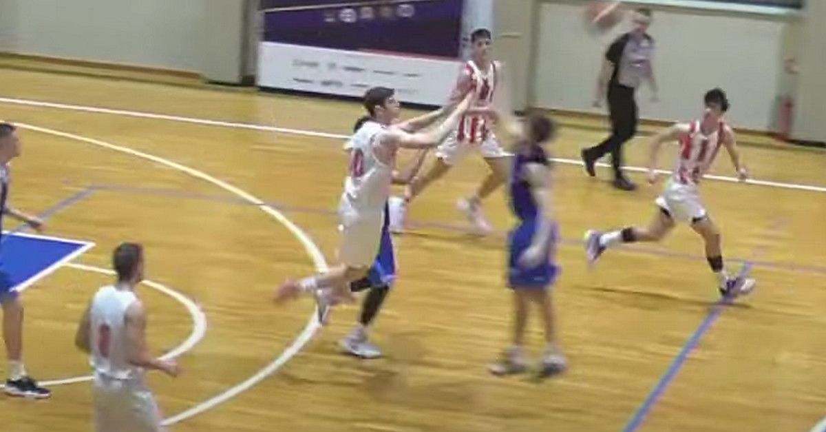 Οι Έφηβοι του Ολυμπιακού νίκησαν στο Rising Stars με αυτό το σουτ ...
